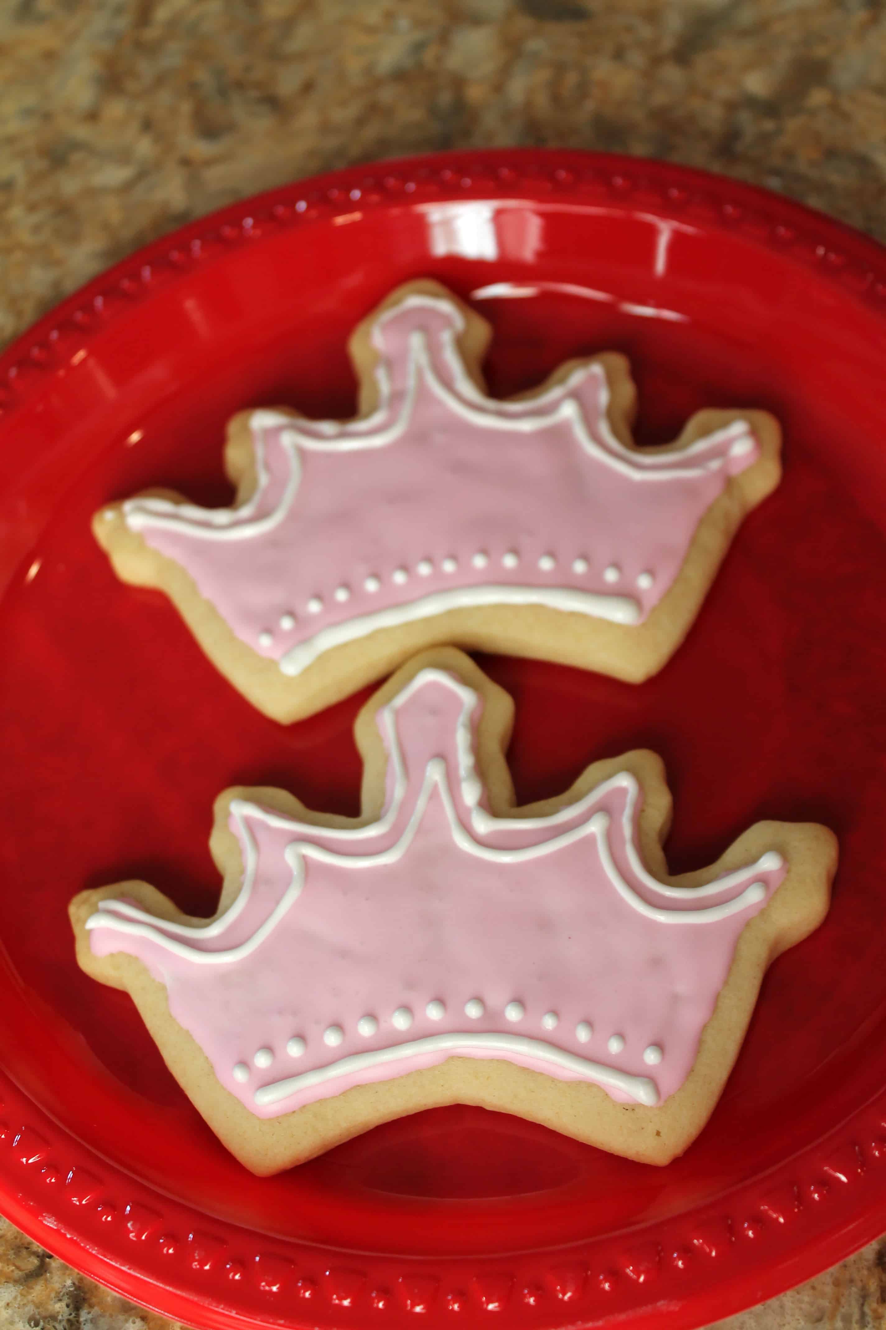 Cookie Decorating: Princess Tiara Cookies - Mom With Cookies